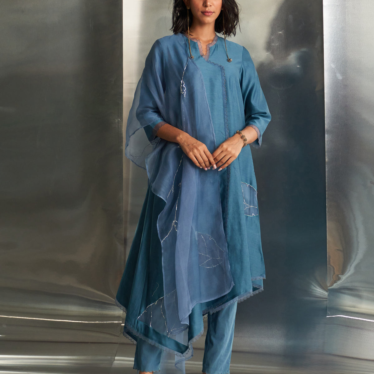 Unique Colour in a Asymmetrical Kurta Set – charkhee