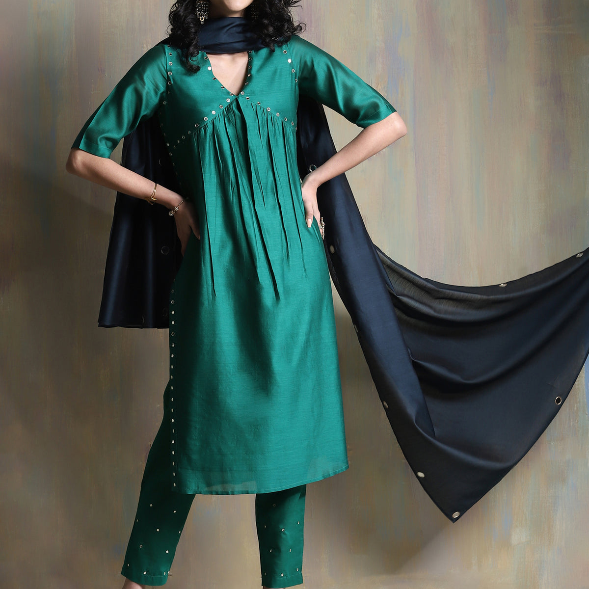 Emerald Green High Slit Kurta Set - Set of 3 – charkhee